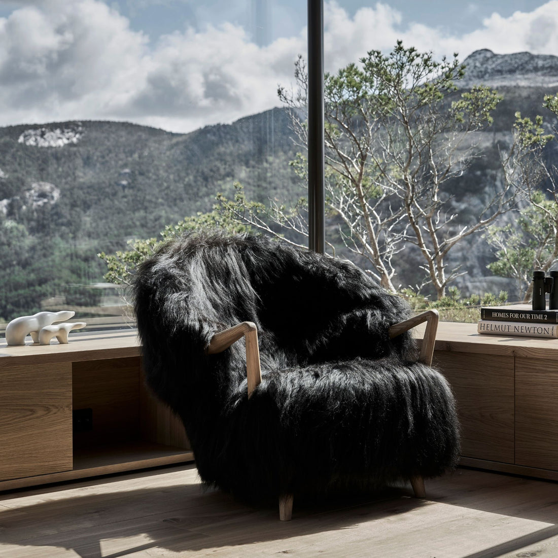 Eikund Fluffy Lounge Chair