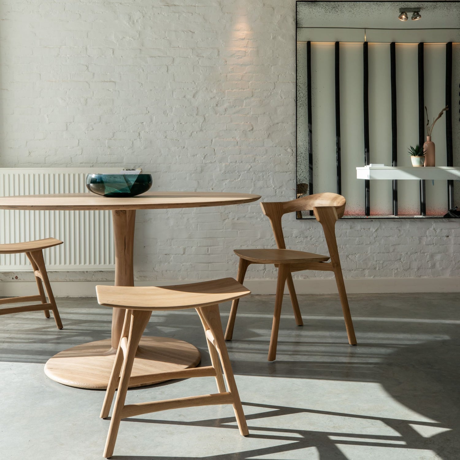 Ethnicraft Round Oak Torsion Dining Table