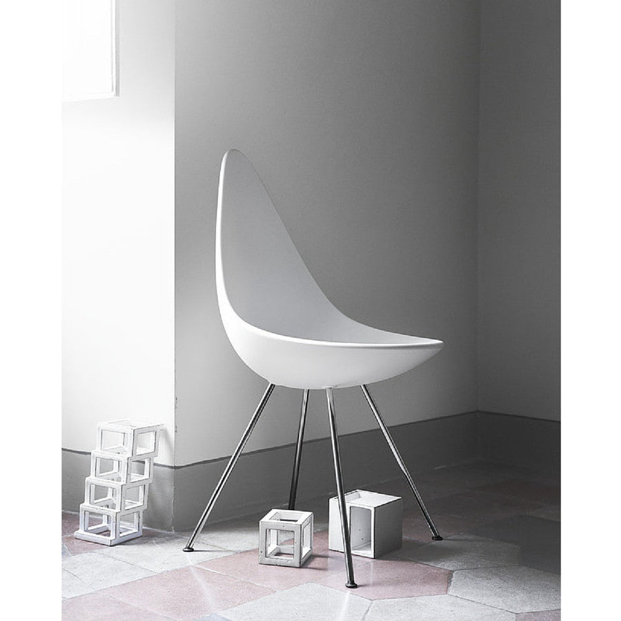 Fritz Hansen Arne Jacobsen Drop Chair - Plastic