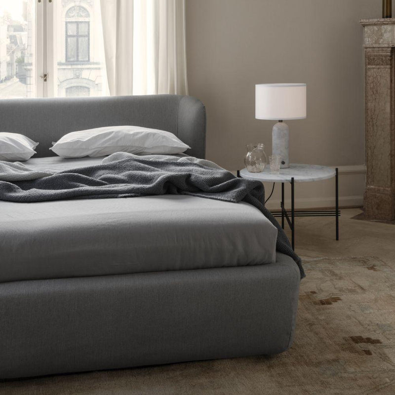 GUBI Gravity Table Lamp