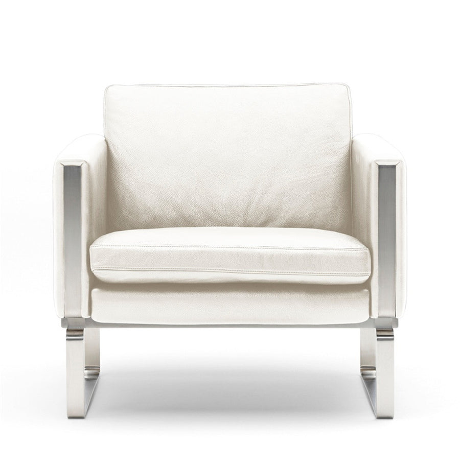 Hans Wegner Club Chair CH101