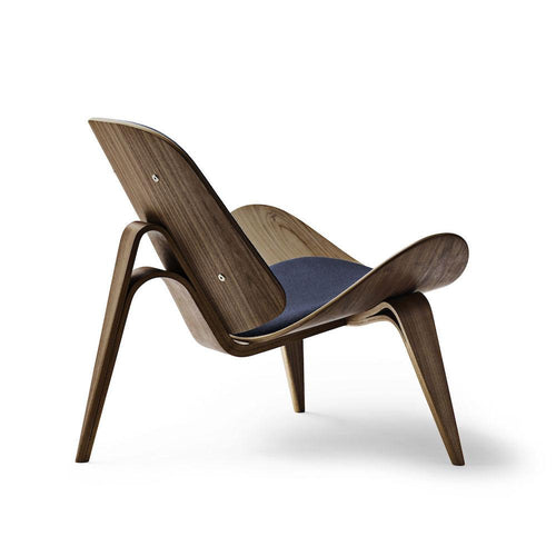 CH07 Shell Chair by Hans Wegner | Carl Hansen & Son