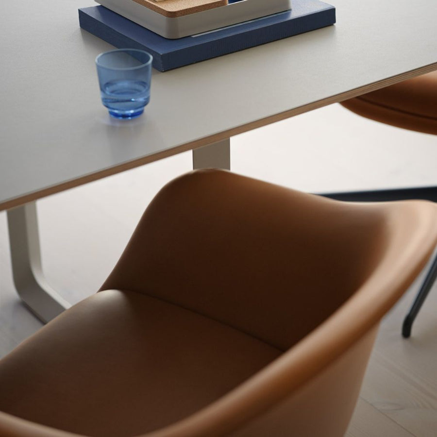 Muuto | Fiber Conference Armchair - Swivel Base | Iskos-Berlin